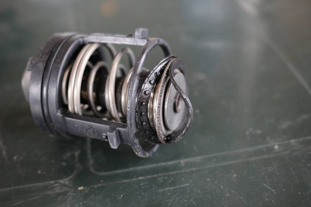 Замена термостата — Mercedes-Benz C-Class (W204), 1,8 л, 2012 года ...