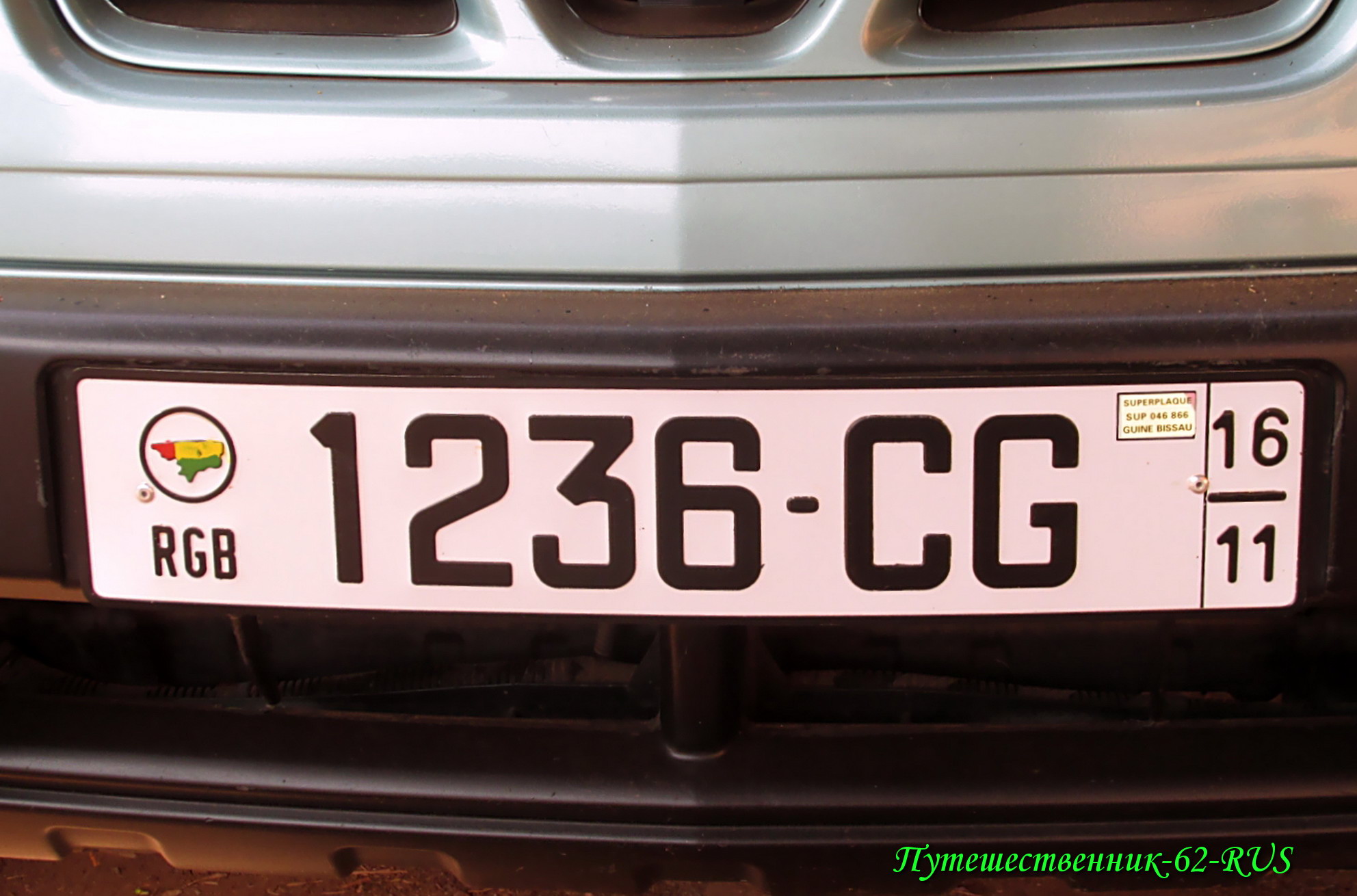 License plates of Guinea-Bissau / Matriculas ou placas da República de ...