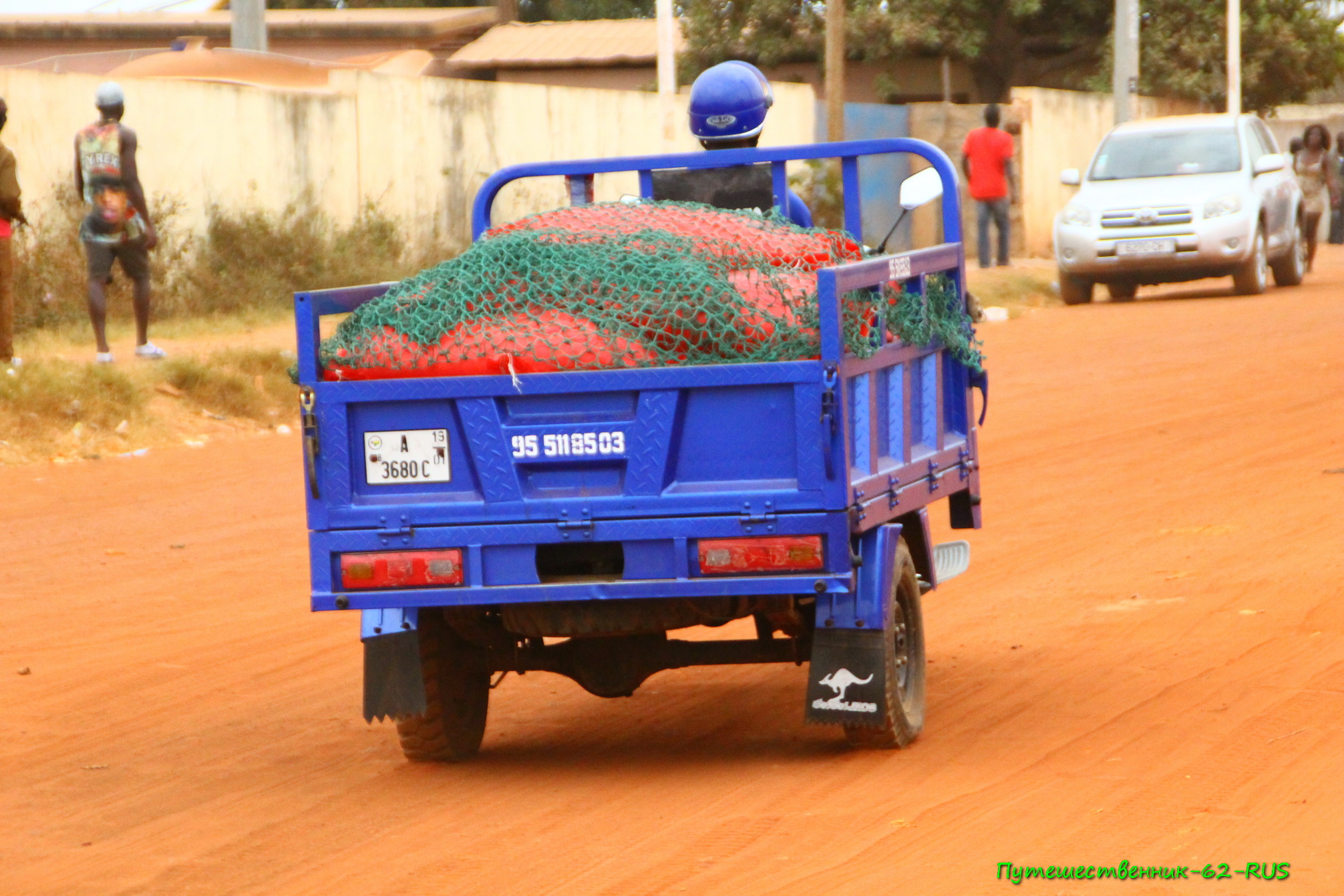 License plates of Guinea-Bissau / Matriculas ou placas da República de ...