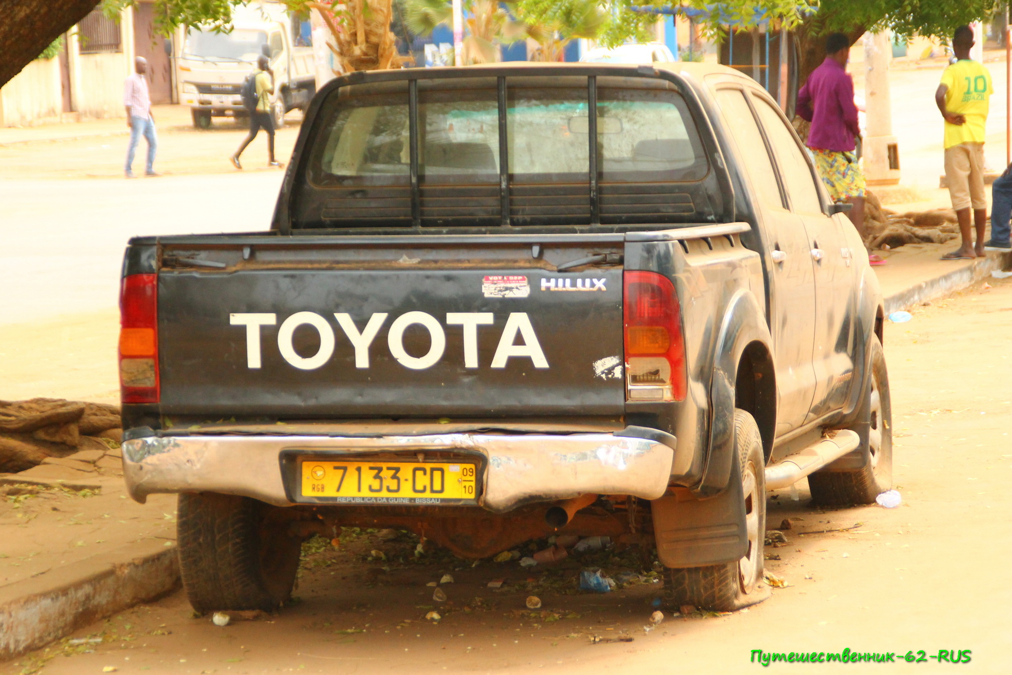 License plates of Guinea-Bissau / Matriculas ou placas da República de ...